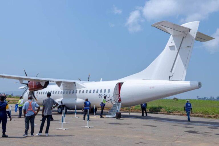 *Ituri: Mont Gabaon Airlines inaugure son premier vol Bunia-Beni-Goma ...